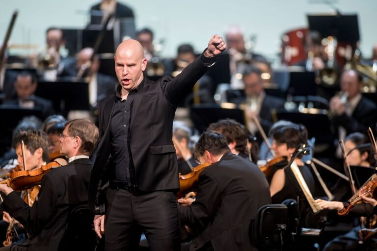 Derek Welton – Official website of Derek Welton, bass-baritone